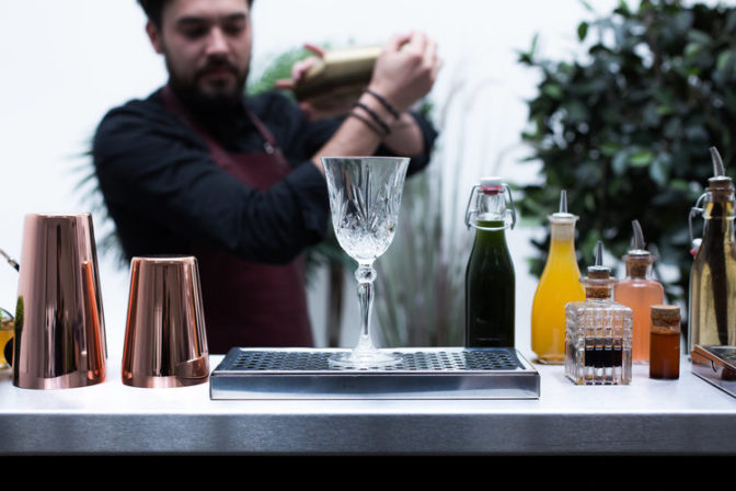 Animation Cocktail Sur-Mesure - Animations - Papilles Traiteur